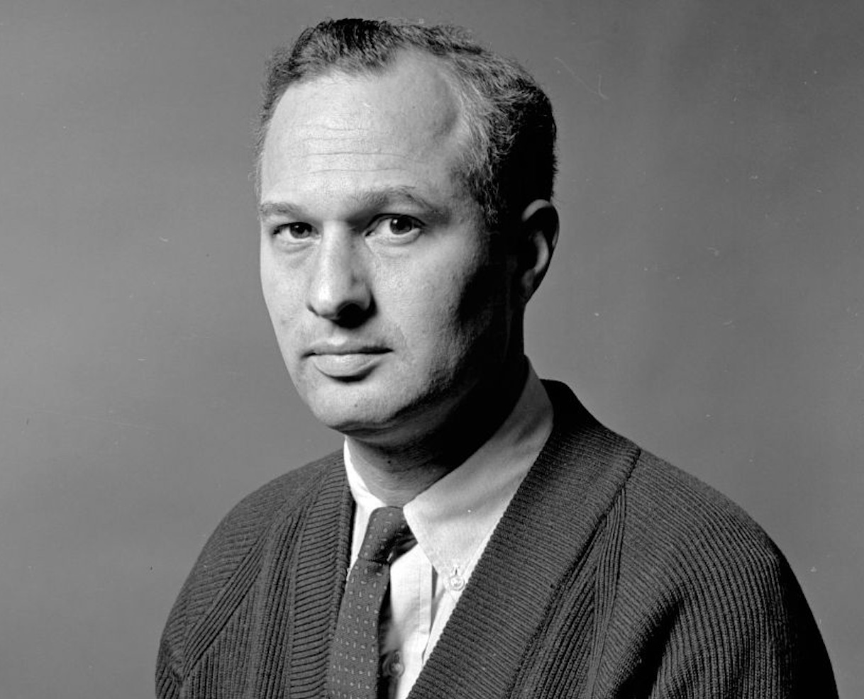 Broadway Legend David Hays Has Died