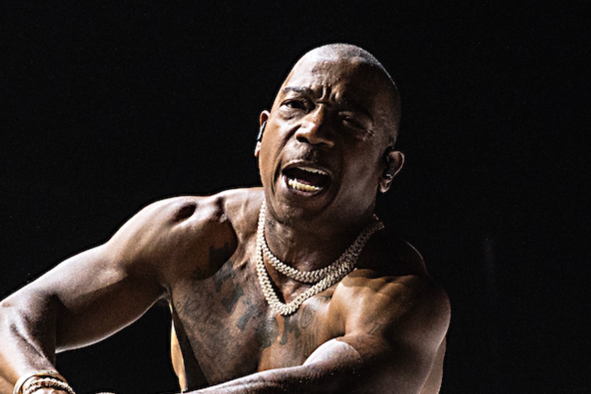 Ja Rule Gets Into Heated Confrontation With G Unit Records Rappers on Plane