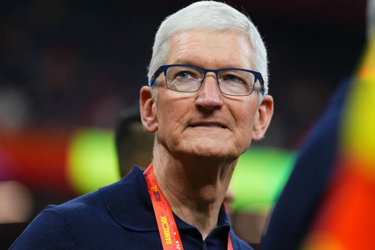 Tim Cook Is Stepping Down as Apple CEO